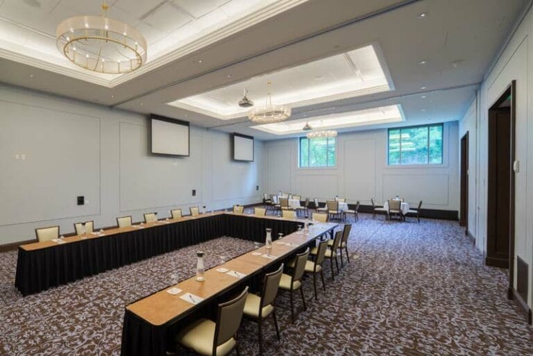 The Mendota Ballroom – The Edgewater