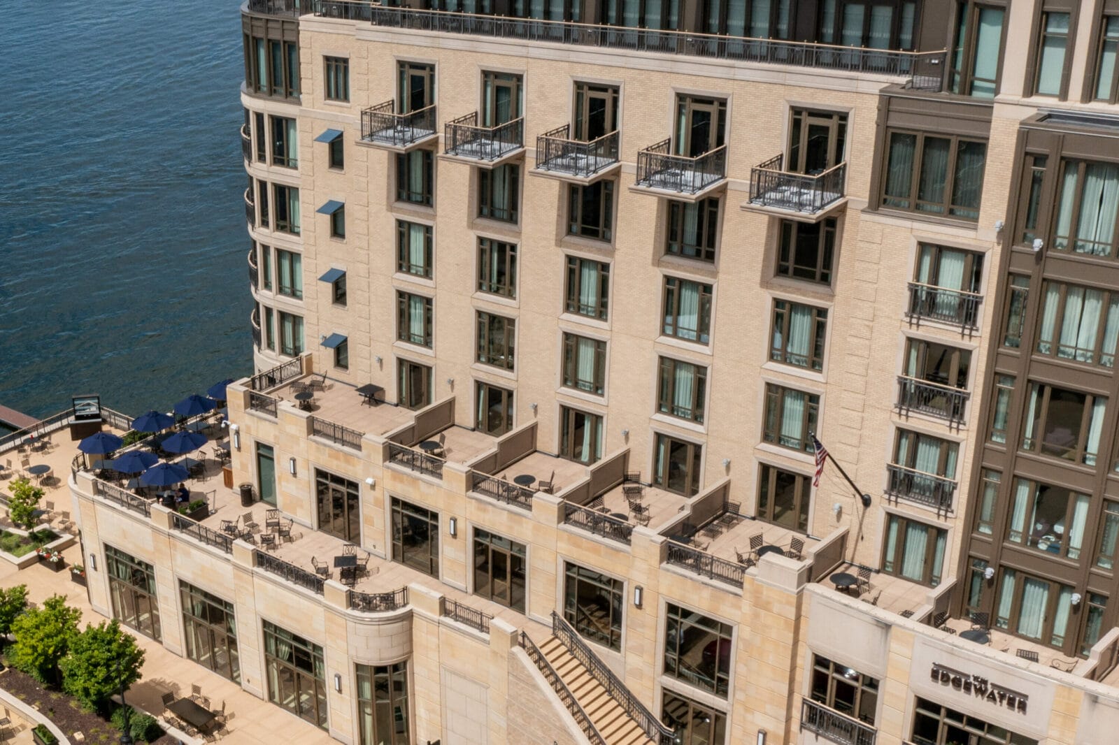 Lakeview Terraces | Madison WI Hotel Rooms | The Edgewater